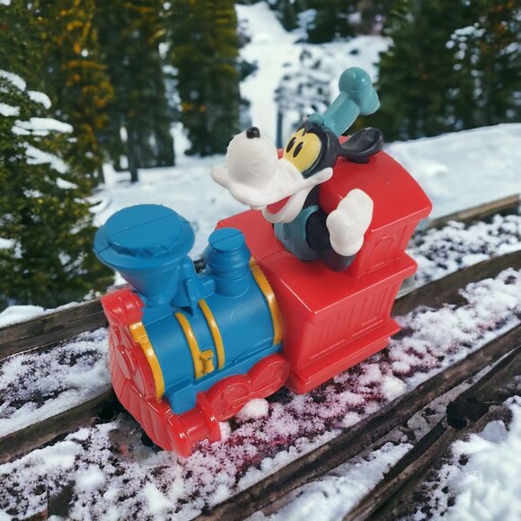Disney | Toys | Goofy Engine Conductor 220 Mcdonalds Mickey Minnie ...
